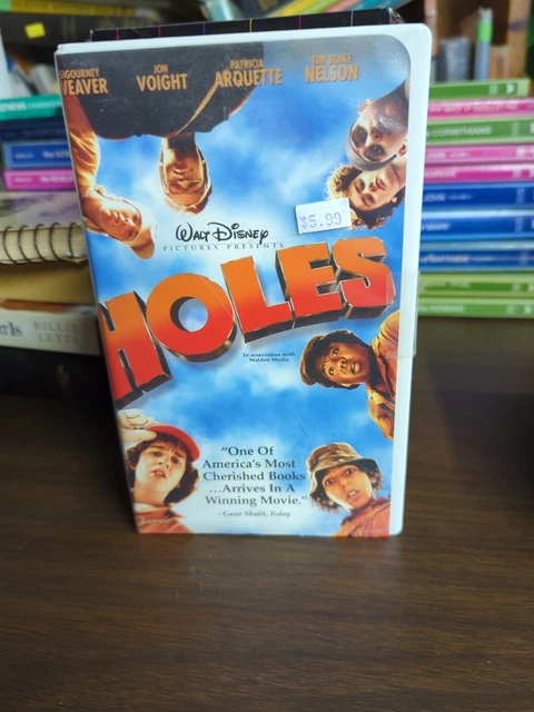 HOLES (2003) VHS Clamshell Shia LaBeouf Family Adventure Drama £23.85 ...
