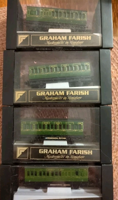 GRAHAM FARISH SOUTHERN Railway Coaches Set Of 4 2x Brakes 2x Composite ...