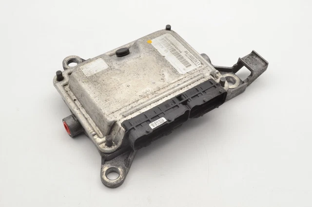 2004-2005 GMC SILVERADO Sierra Duramax Lly Fuel Injector Module Ficm ...