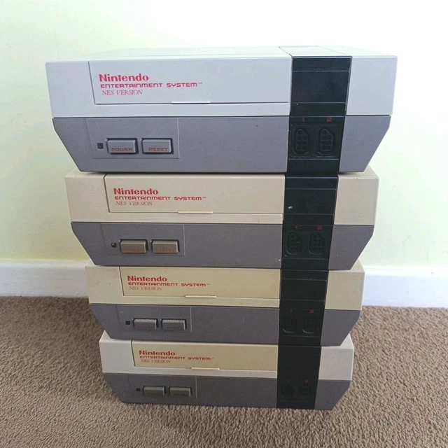 NES CONSOLE BUNDLE X4 Faulty Flashing Red Light Nintendo Entertainment ...