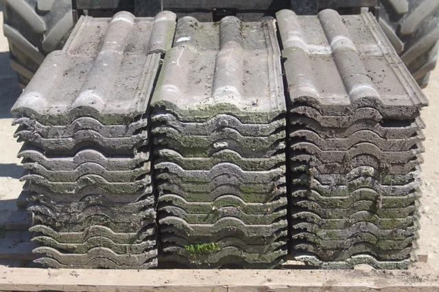 CONCRETE ROOFING TILES - Annandale Marley Modern double ridge - 880 ...