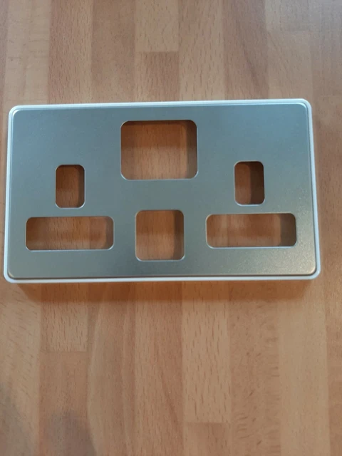 MK ELECTRIC DIMENSIONS MHFP040 Front Plate for 2G USB Socket - Satin ...