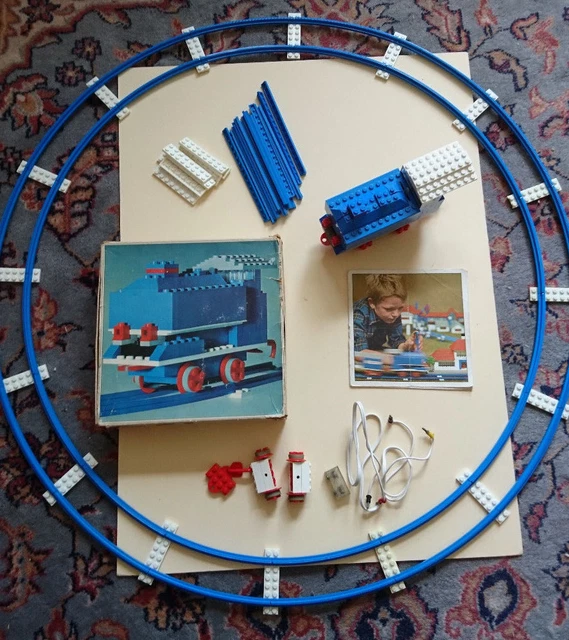 VINTAGE LEGO BATTERY train with box (set 112) + lots blue track £23.00 ...