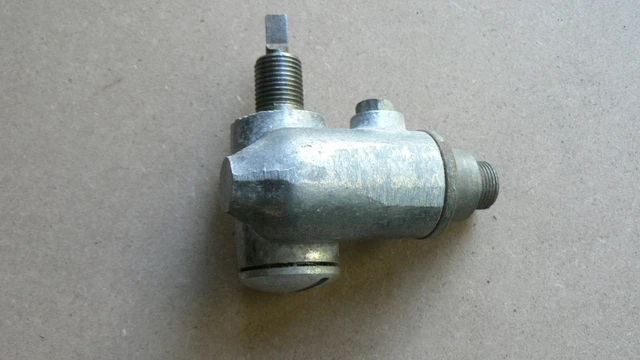 TRIUMPH T90/T100 TACHOMETER/REV Counter Drive Original E5755 £60.00 ...
