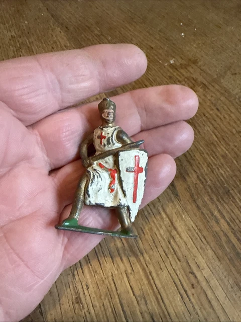 LEAD TOY SOLDIER Medieval Crusader Knight. £5.91 - PicClick UK