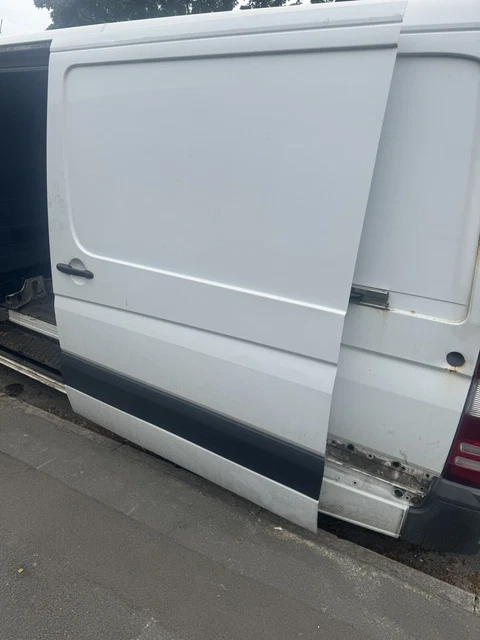 LOADING SIDE DOOR For Mercedes Sprinter MWB Low Roof £220.00 - PicClick UK