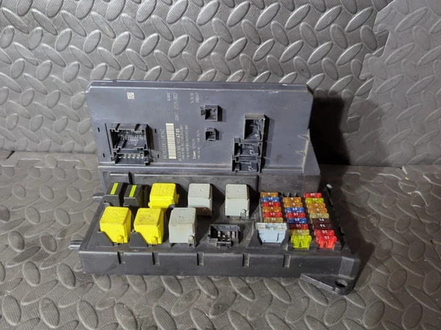 SAM MODULE MERCEDES Sprinter W906 Fuse Box Relay Control Unit ...