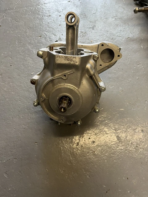 TRIUMPH T110 BIG Bearing Crank Cases £250.00 - PicClick UK