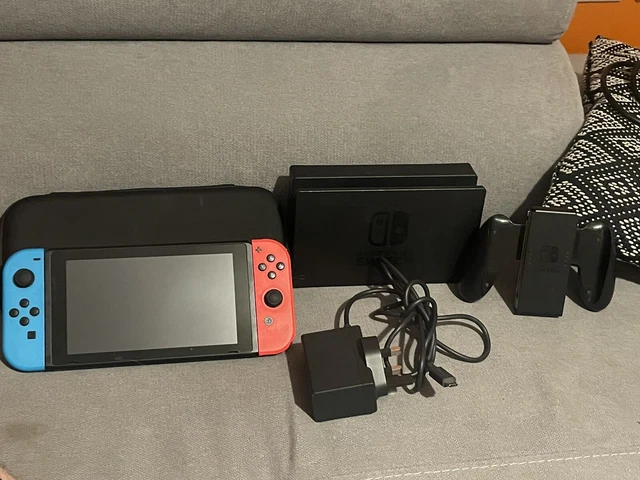 NINTENDO SWITCH SWITCH V2 Console - Neon Blue/Neon Red - Great ...