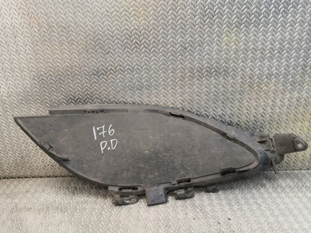 MERCEDES W176 AVANT Pare-Choc Inférieur Grille Droit Classe A ...