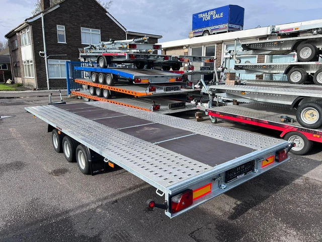 18FT FLATBED TRAILER 5.5m x 2.1m 18.3ft x 6.9ft 3500kg PLYWOOD £4,950. ...