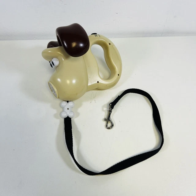 WALLACE & GROMIT Gromit Plastic Dog Walking Lead With Nose Torch- Were ...