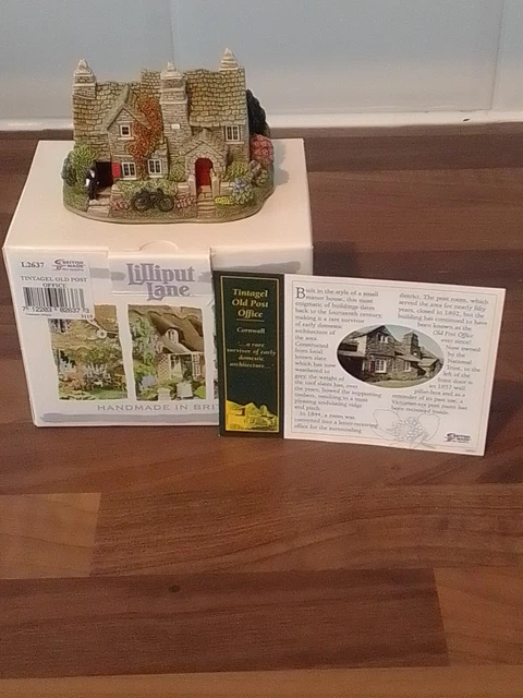 LILLIPUT LANE HOUSE - Illuminated Cottage - Last Post For Christmas £30 ...