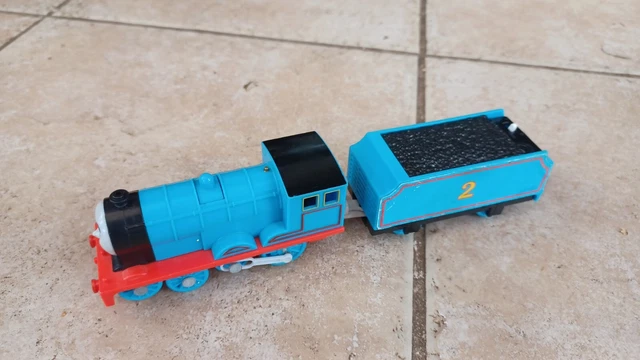 THOMAS TRACKMASTER TALKING Edward Train with linked tender, batt op'd ...