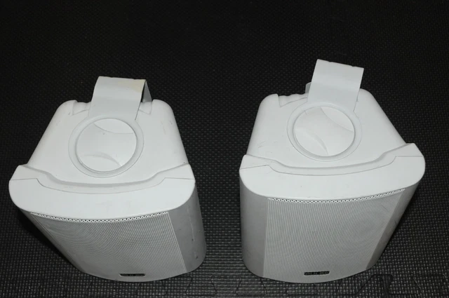 PULSE ACTIVE 30 White 30 watt RMS amplified 2 way speakers with wall ...