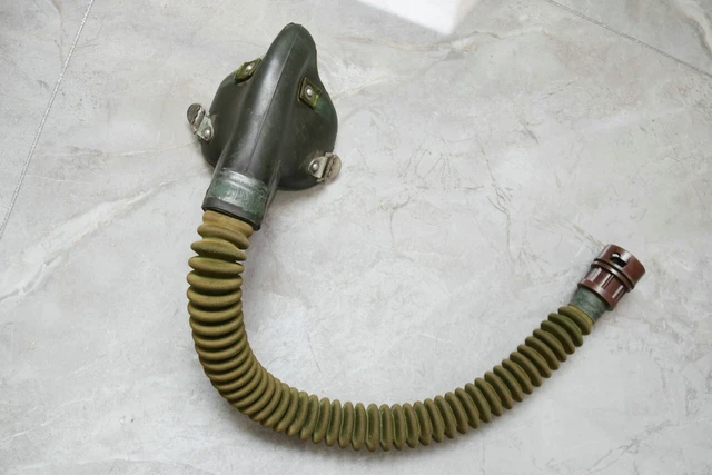 EARLY AIR FORCE Mig-15 Fighter Pilot Oxygen Mask Ym-6502#2 $19.99 ...