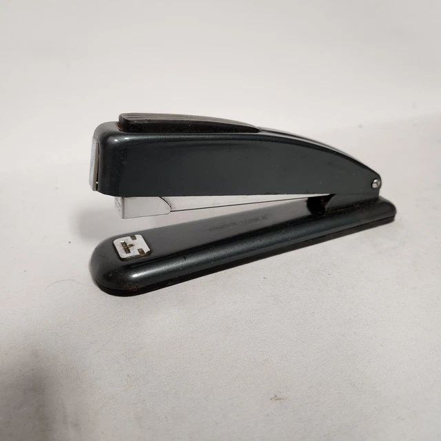 VINTAGE RETRO VELOS WINDSOR No 325 DESK STAPLER 24-26 £14.95 - PicClick UK