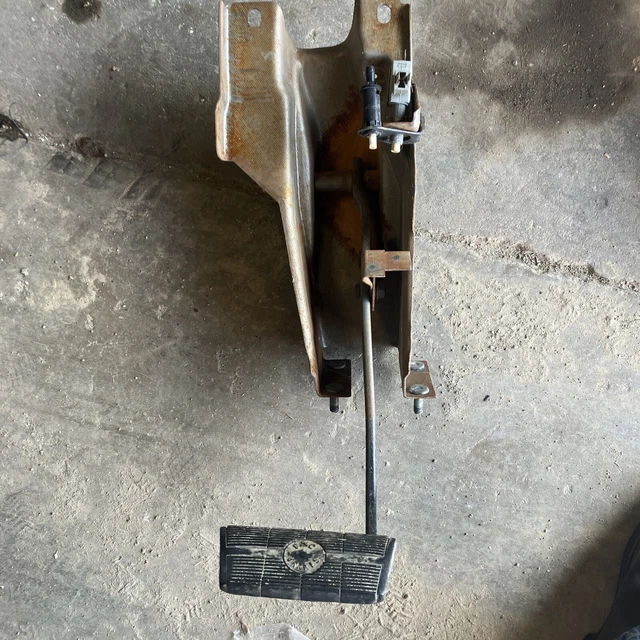 73-87 CHEVY GMC Truck Automatic Transmission Pedal Assembly Non Hydro ...