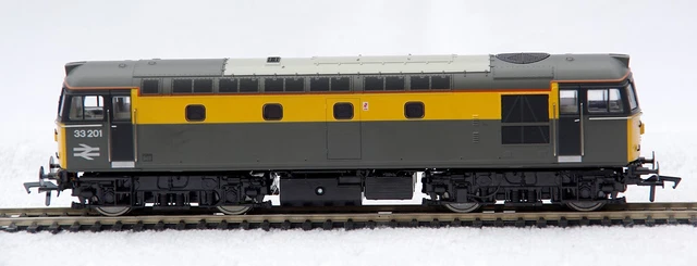 HELJAN 3332 CLASS 33/2 No33201 in Engineers Dutch Livery Diesel ...