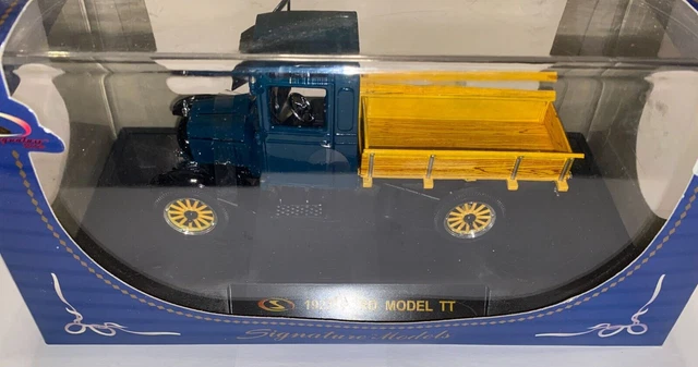 SIGNATURE MODELS 1:32 Scale 1923 Ford Model TT Pickup Truck Diecast Car ...