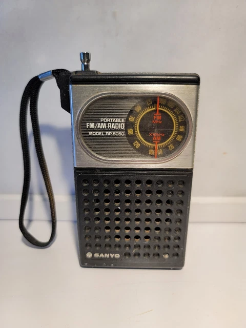 SANYO MODEL RP5050 Vintage AM FM Transistor Portable Radio Handheld ...