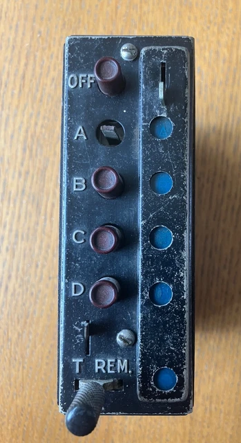 WW2 RAF VERY rare Spitfire Aircraft Original Cockpit Radio Control Box ...