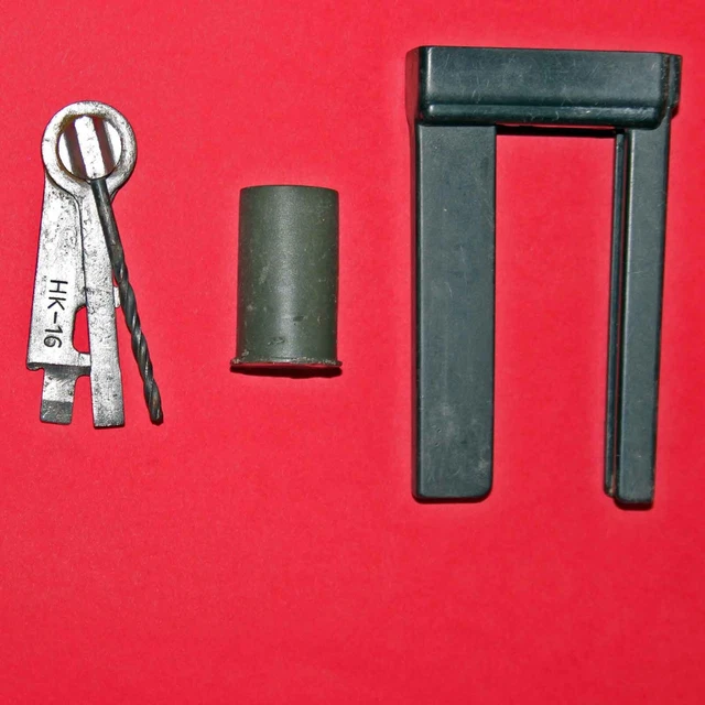 BRITISH ARMY SA80 Metal Rifle Cleaning Tool, muzzle cover and speed ...