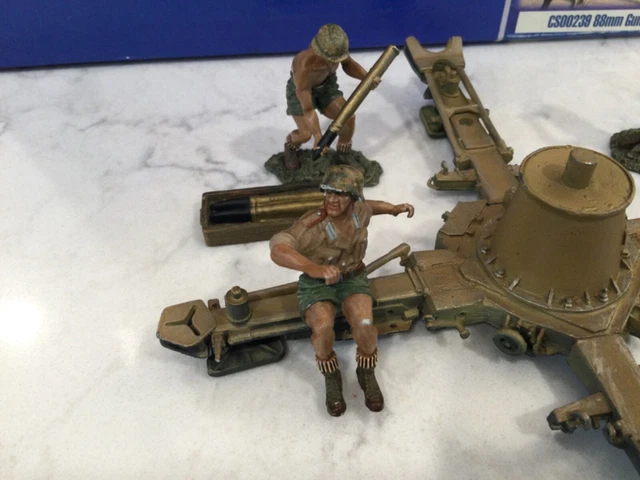 The Collectors Showcase Ww2 Tobruk German 88mm Artillery Gun Crew And