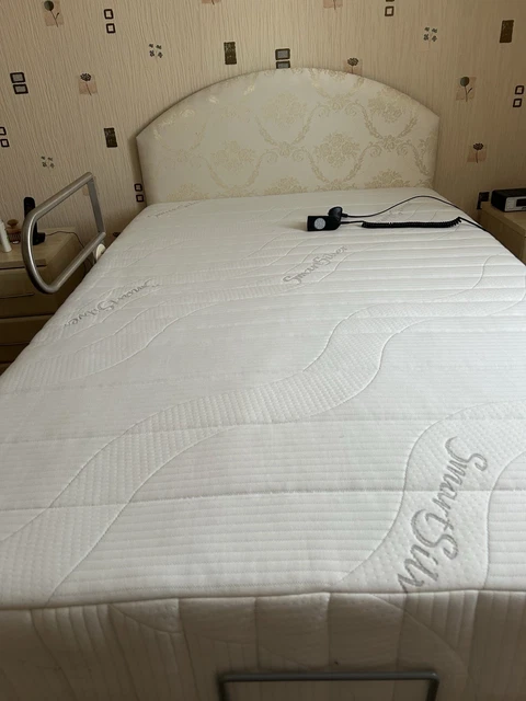 OAK TREE MOBILITY 4’ Adjustable Bed £669.70 - PicClick UK