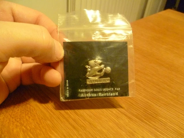 ANCIEN PIN'S FOOTIX arthus bertrand fugi coupe du monde 1998 COLLECTION FOOTBALL EUR 3,90 ...