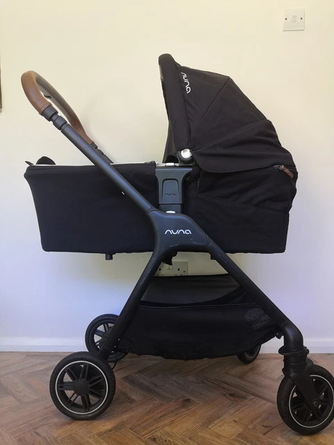 NUNA TRIV PRAM with Carrycot Bassinet and Adapters. USED. Good ...