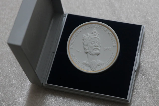 🧭 🇩🇪 GERMANY PORCELAIN MEDAL MEISSEN THALER KAISER KARL IN BOX 51mm B62 ...