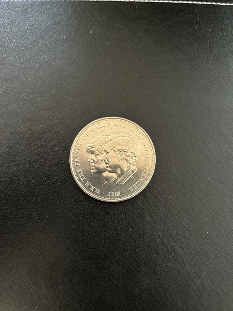 1981 CROWN COIN The Royal Wedding Of Prince Charles & Lady Diana ...