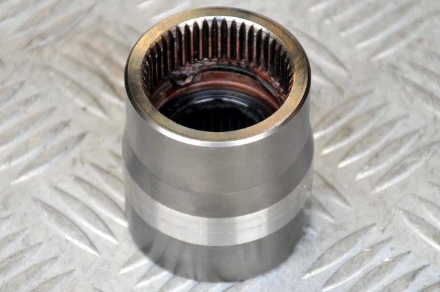 LAND ROVER FREELANDER 2 TD4 transfer box auto gearbox spline driveshaft ...