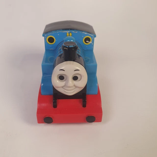 TOMY THOMAS AND FRIENDS Pull Back And Go THOMAS THE TANK ENGINE Moving ...