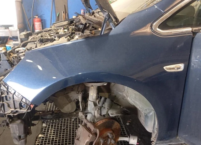 13302207 REPETITEUR AILE Gauche pour OPEL ASTRA J BERLINA 5P * 2010 ...