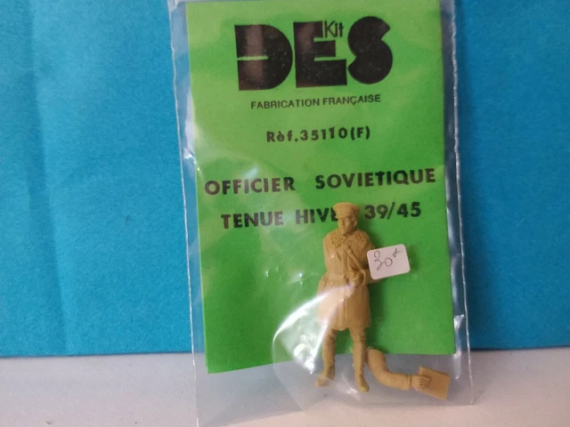 KIT/MODEL OF THE 35110 Resin Figurine Soviet Officer Outfit Winter 39/ ...