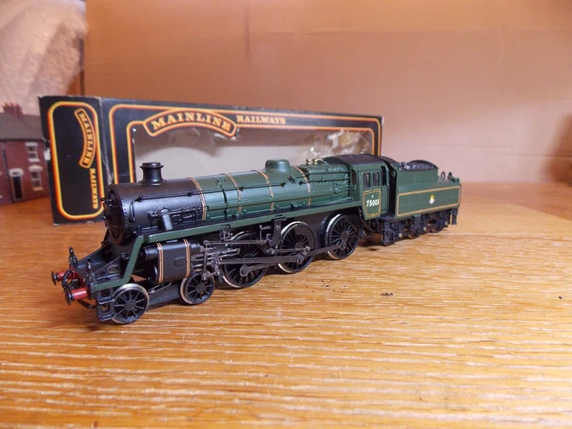 MAINLINE BR STANDARD 4MT CLASS 4-6-0 LOCO No 75001 in BR Green Livery ...