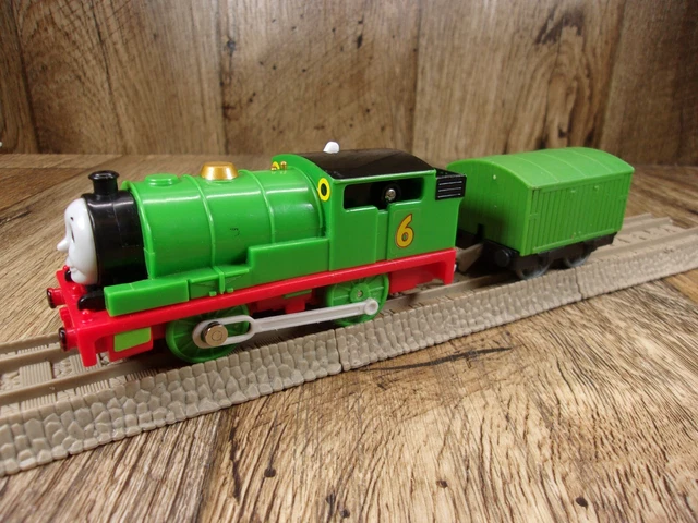 THOMAS & FRIENDS Motorized Trackmaster Percy Tomy W/ BOX CAR TESTED ...