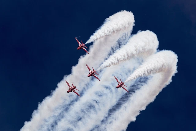 ORIGINAL RAF RED Arrows 4 aircraft A4 photograph print EUR 11,51 ...