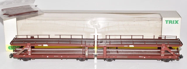 TRIX H0 24024 Autotransportwagen Laaeks der DB in Ep. IV 3 Achsen, KKK ...