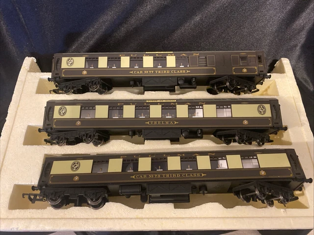 PULLMAN CARS SPLIT from Hornby R2598M LNER Queen Of Scots Train Pack £ ...