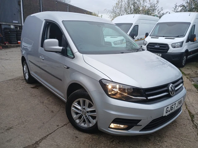 2018 VOLKSWAGEN CADDY 2.0 Tdi Highline Top spec model in Silver Vgc Fsh ...