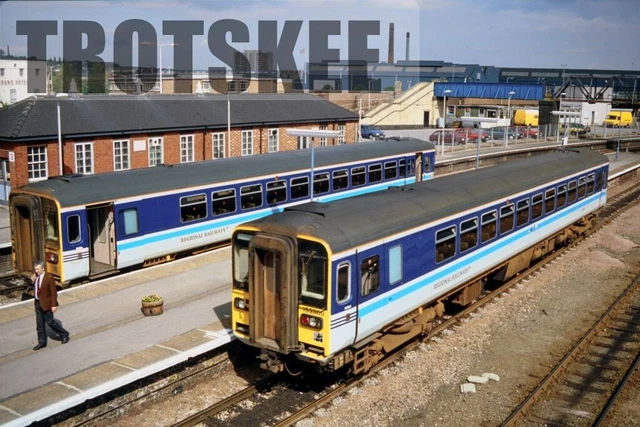 35MM SLIDE BR British Rail DMU Class 153 153305/33 Lincoln 1993 £4.99 ...