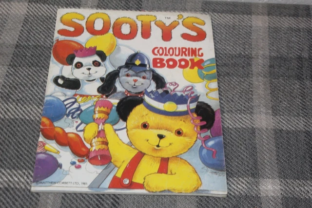 VINTAGE SOOTY SOOTYS COLOURING BOOK 1981 - Unused Magazine £4.00 ...