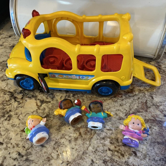 FISHER-PRICE SCHOOL BUS With 4 Little People Bus Driver Lights Sounds ...
