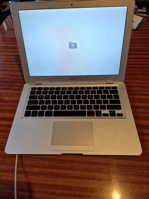 MACBOOK AIR A1237, Turn ON , Unknown Specs , NO HDD, READ DESCRIPTION ...