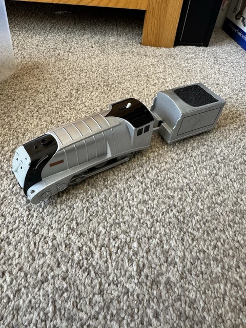 TRACKMASTER THOMAS AND friends train Spencer motorised train and tender ...