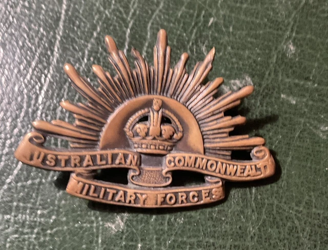 VINTAGE AUSTRALIAN COMMONWEALTH Military Forces Cap Badge F534 £11.50 ... VINTAGE AUSTRALIAN COMMONWEALTH Military Forces Cap Badge F534 £11.50 ...