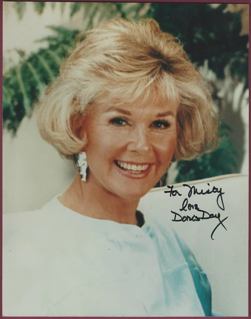 PHOTO DORIS DAY, actrice, chanteuse, signée 8" x 10", COA, UACC RD 036 ...